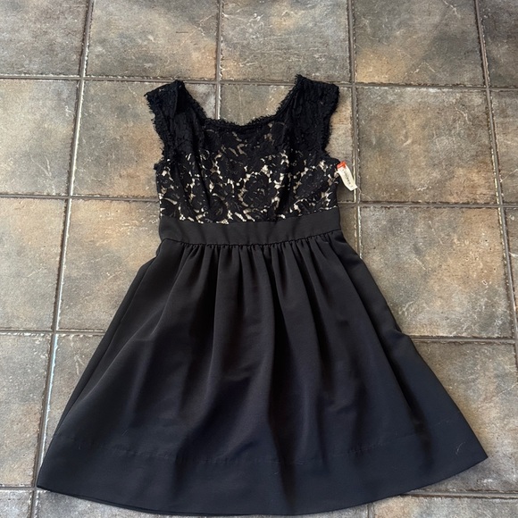 Eliza J | Dresses | Eliza J Black And Cream Lace Kids Dress | Poshmark